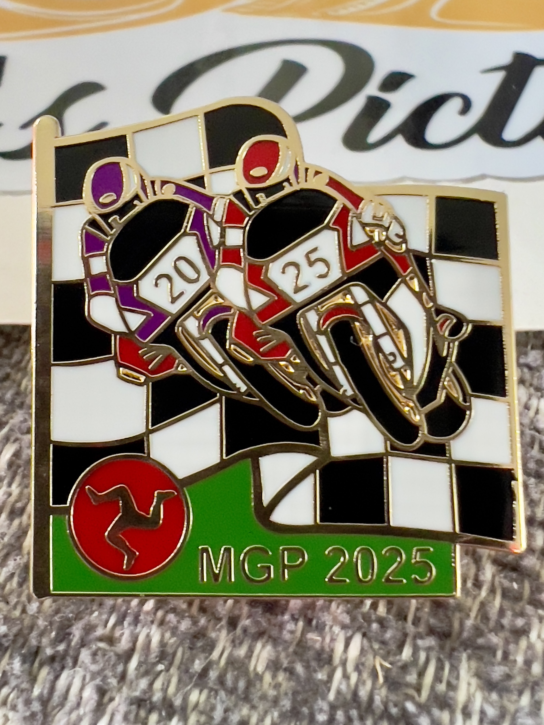 Official Manx Grand Prix 2025 Badge – Traceys Pictures